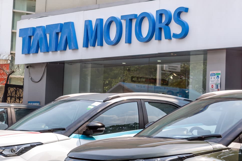 Protests Threaten Tata's Nano Plant in India | India | Law.asia