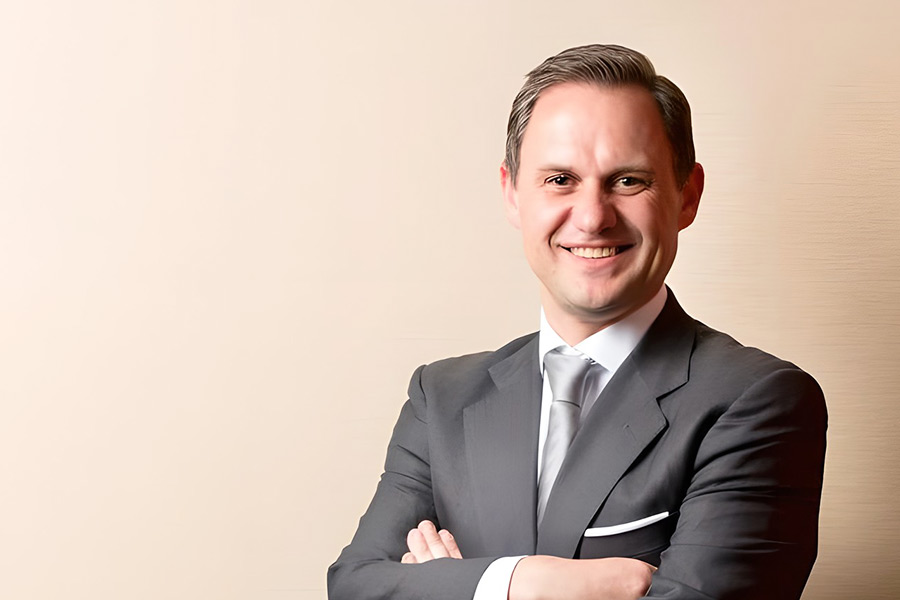 English barrister heads litigation at Facey & Associates | Hong Kong